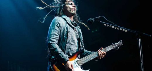 6 String vs 7 String Guitars Compared (FAQ) - Guitar Gear Finder