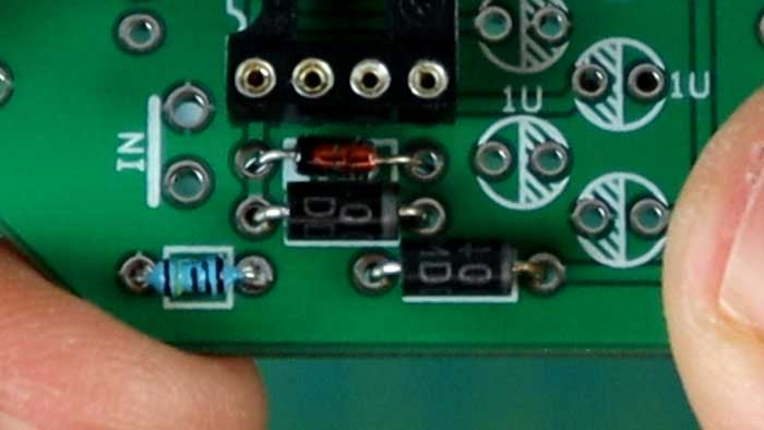 How to Build a Klon Centaur Clone (DIY Kit Tutorial) - Guitar Gear Finder