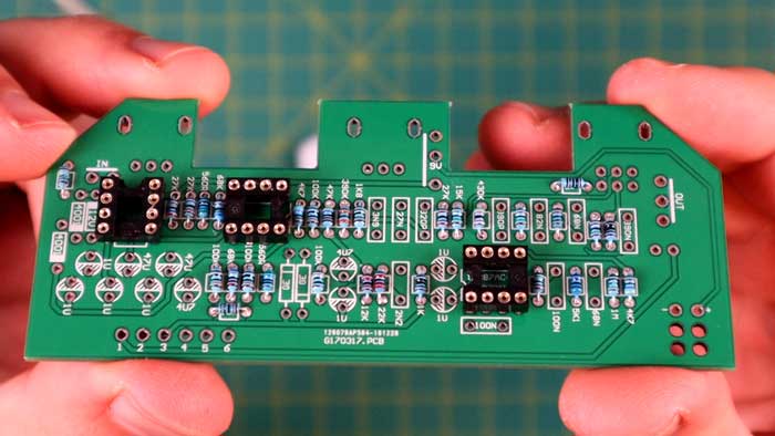How to Build a Klon Centaur Clone (DIY Kit Tutorial) - Guitar Gear Finder