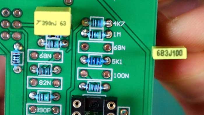 How to Build a Klon Centaur Clone (DIY Kit Tutorial) - Guitar Gear Finder