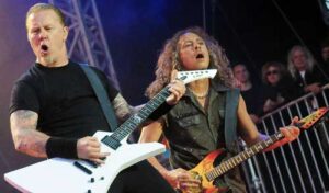 How to Fix Guitar Neck Dive (6 Best Solutions) - Guitar Gear Finder